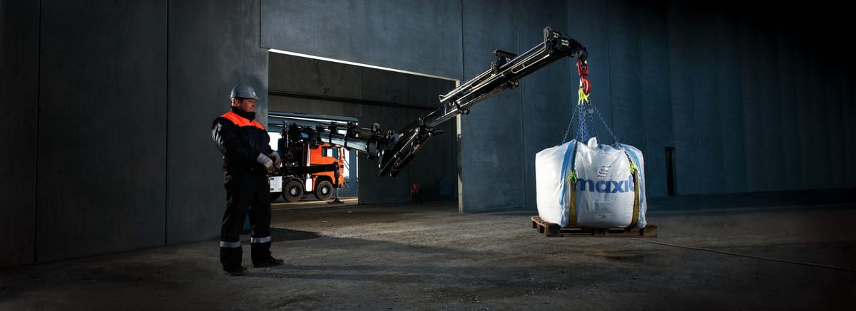 Loader Cranes with Superior Performance | Products | Hiab