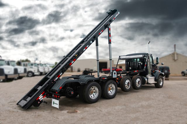 Explore our GALFAB Cable Hoists for Roll-off Trucks | Our Brands | Hiab